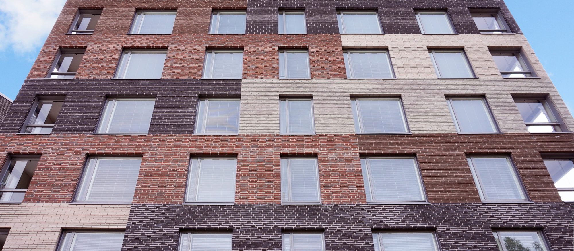 A colourful dance of bricks