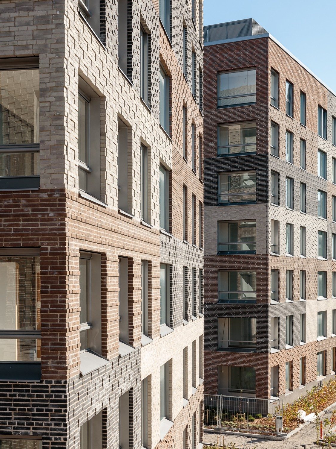 A colourful dance of bricks