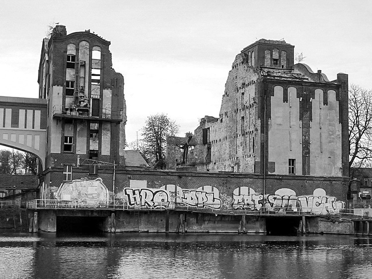 Ecological reconstruction of listed mill