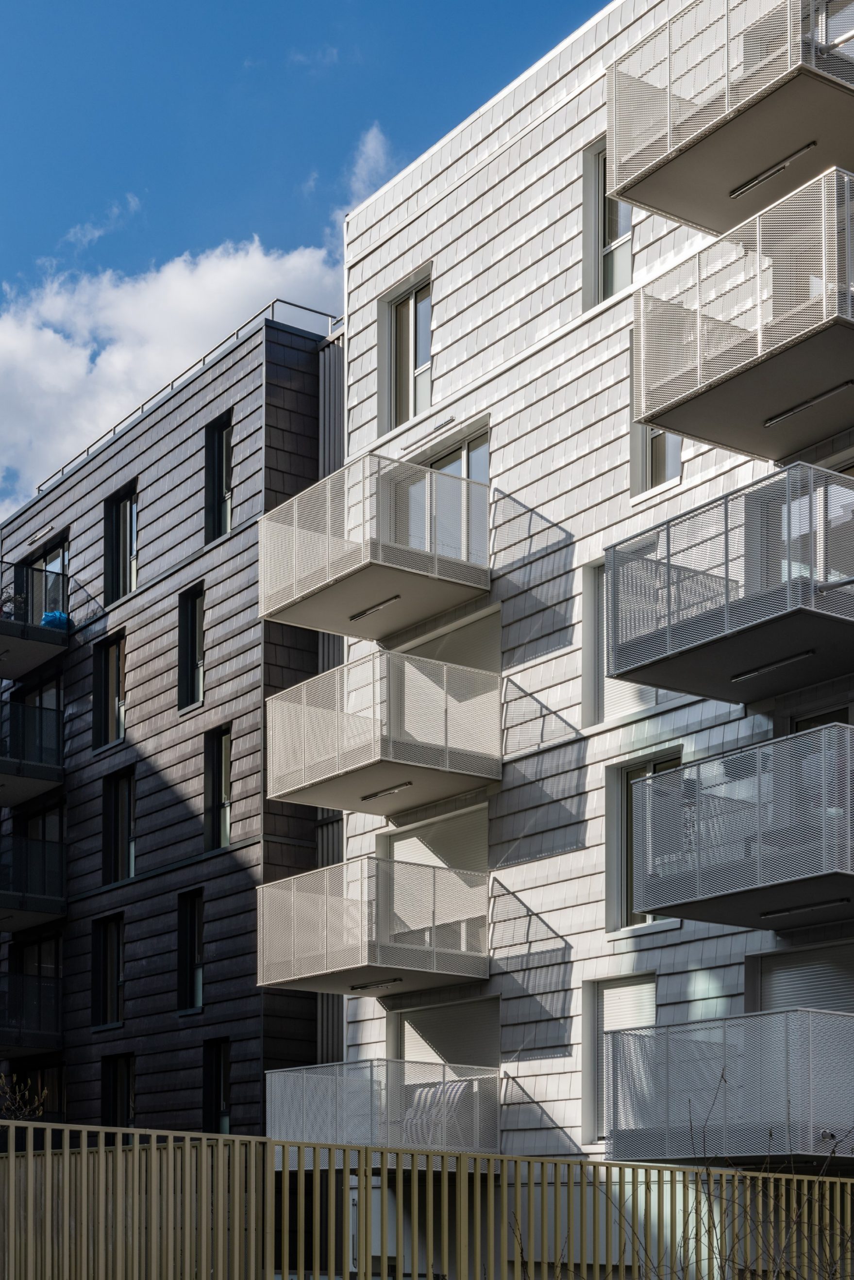 How a building sets sail