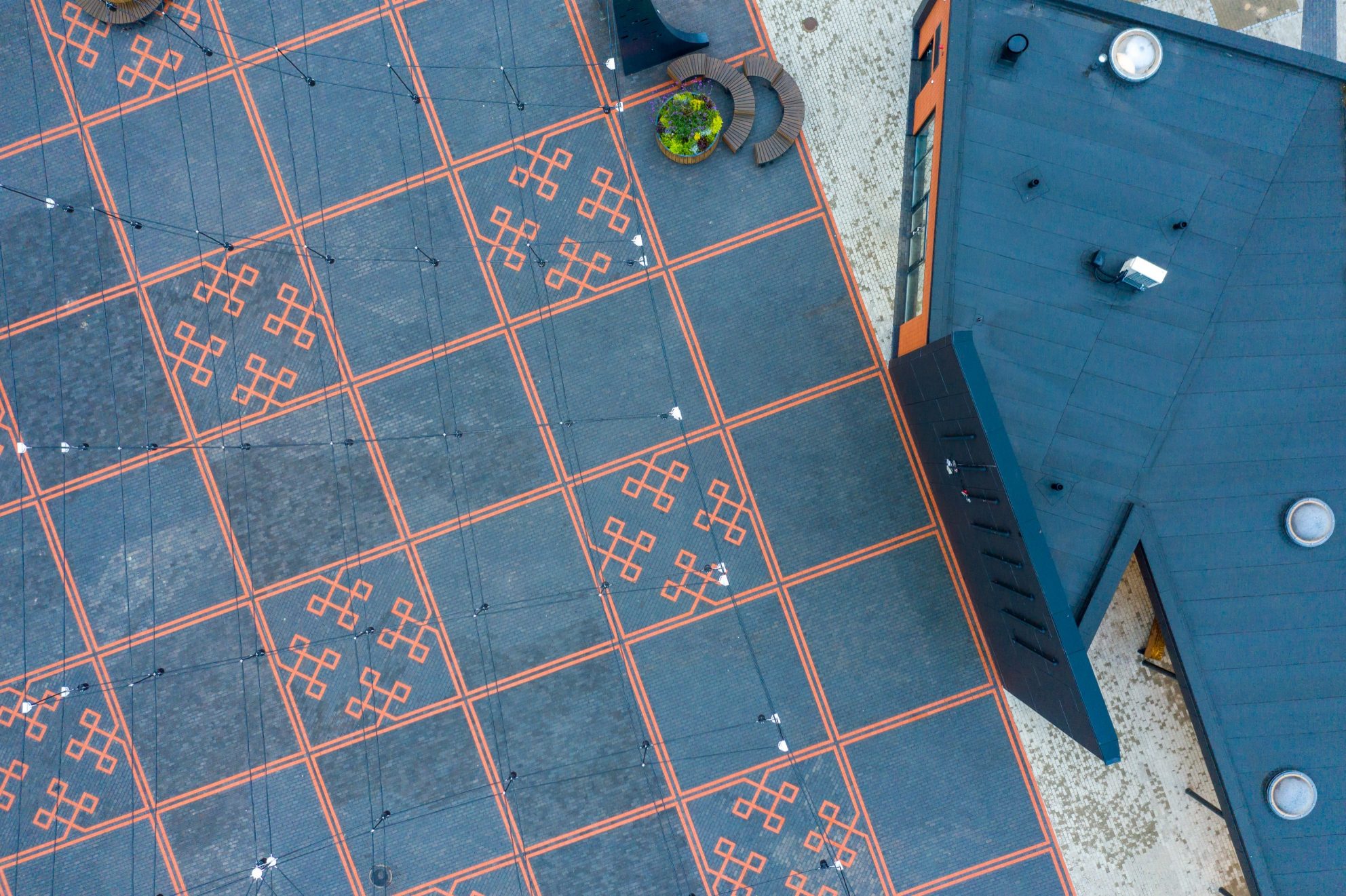 How a tar field became a jewel