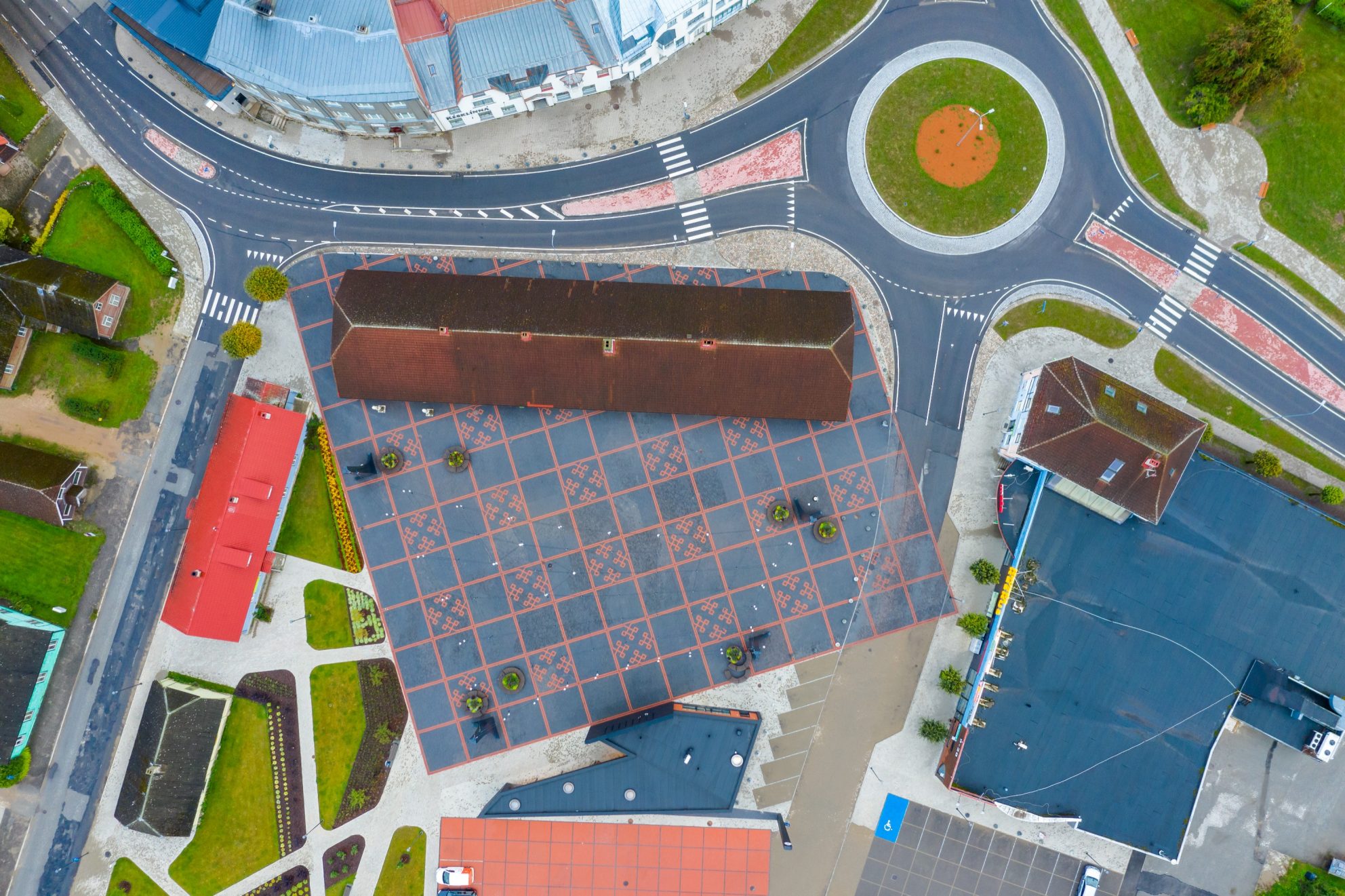 How a tar field became a jewel