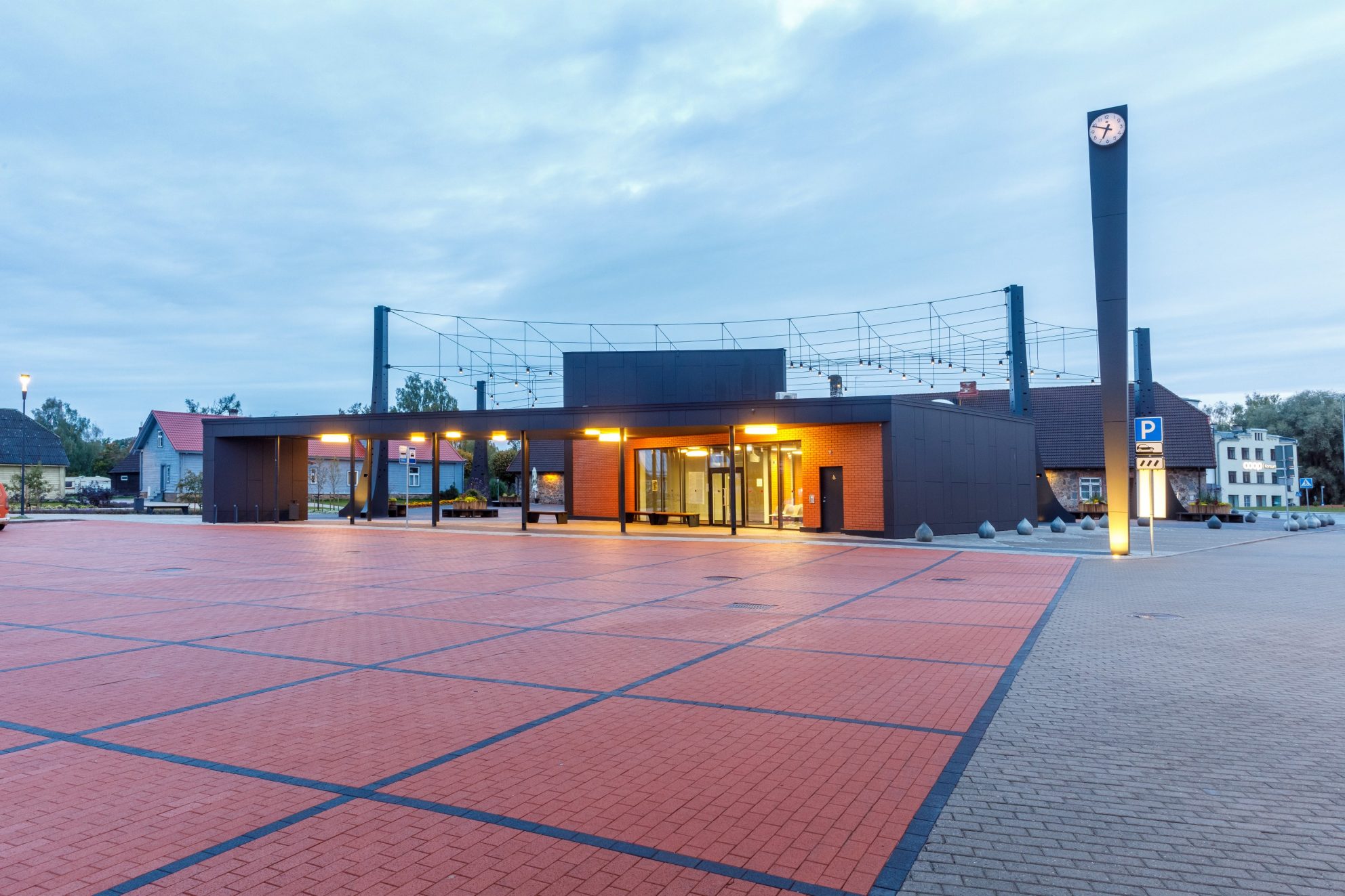 How a tar field became a jewel