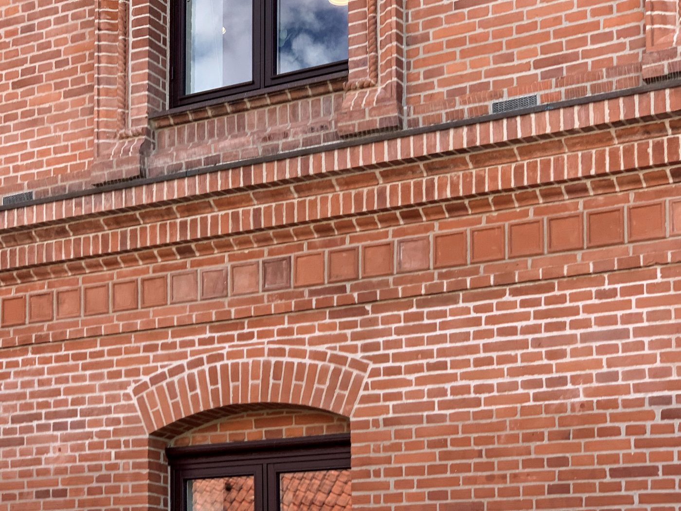 500 special bricks for an icon