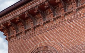 500 special bricks for an icon