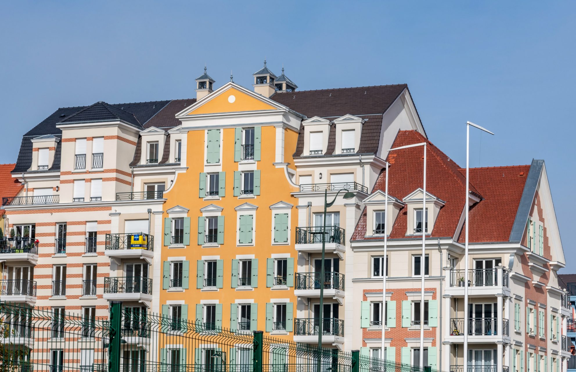 The “fifth façade”