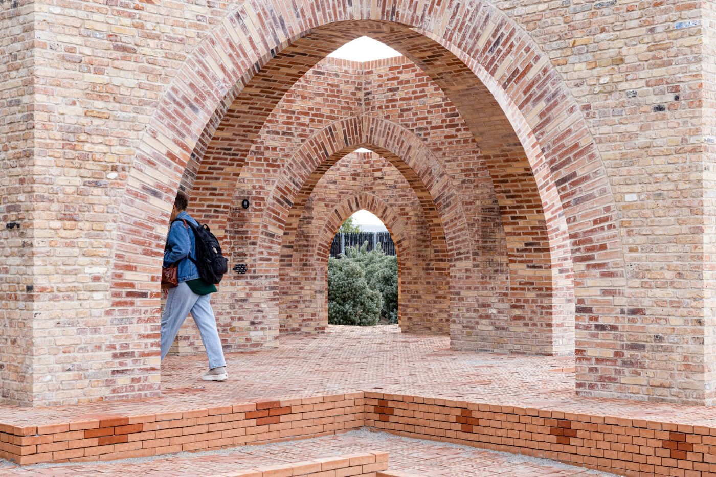 Focusing on the paradoxes of the brick